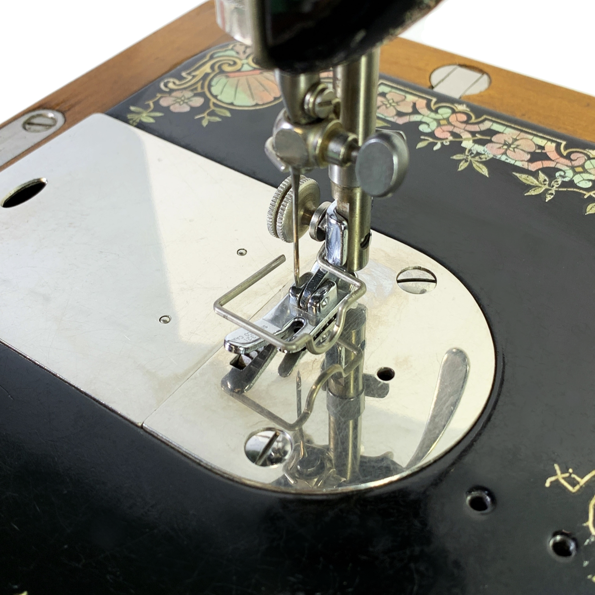 New Finger Needle Guard Fits Most Low Shank Singer Sewing Machines ...