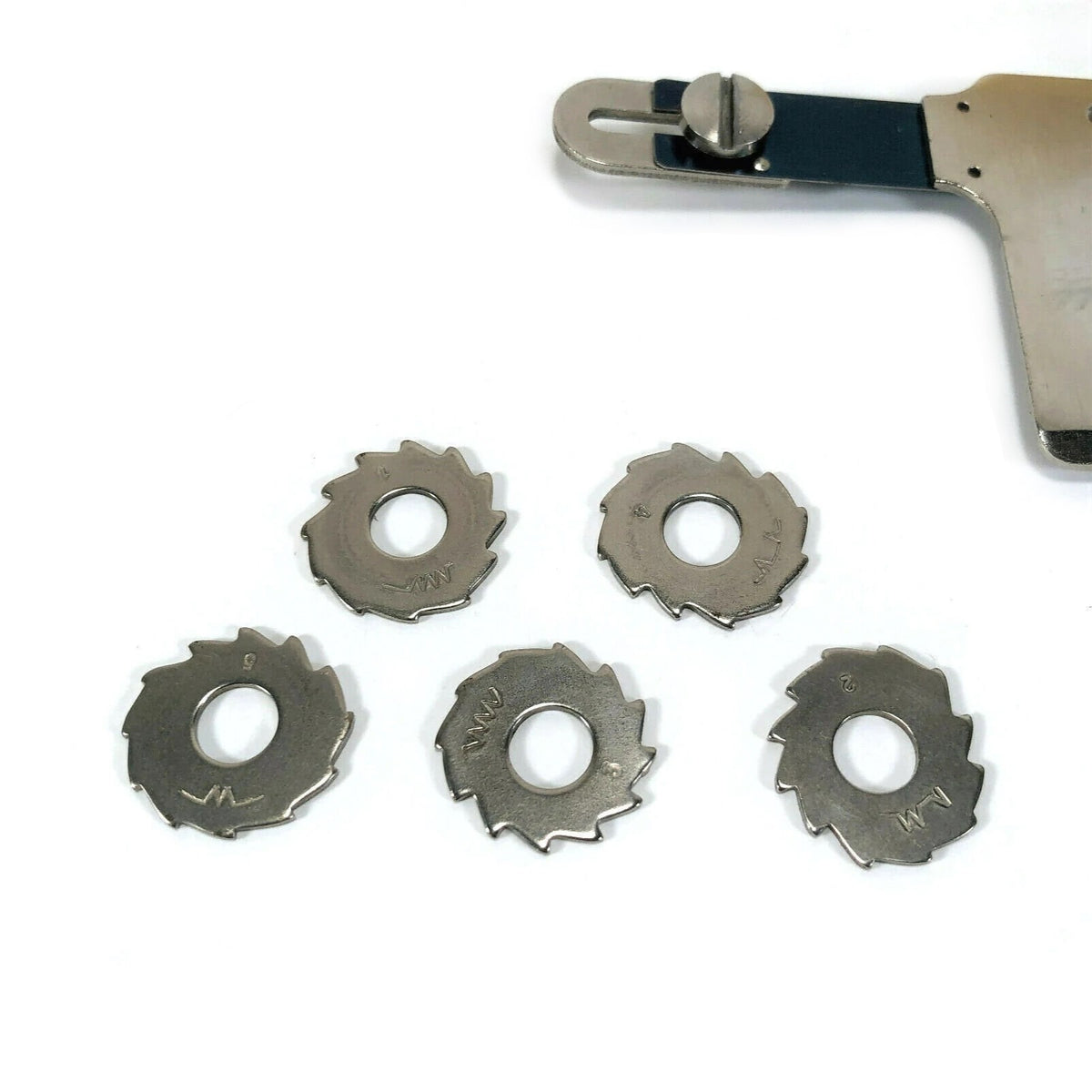 Singer Sewing Machine Low Shank Swiss Automatic Zigzag Attachment ...