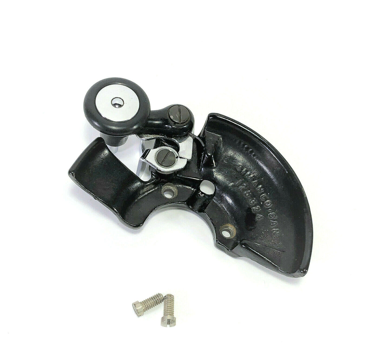 Singer 15-90 Sewing Machine Bobbin Winder Belt Guard Assembly Trefoil ...